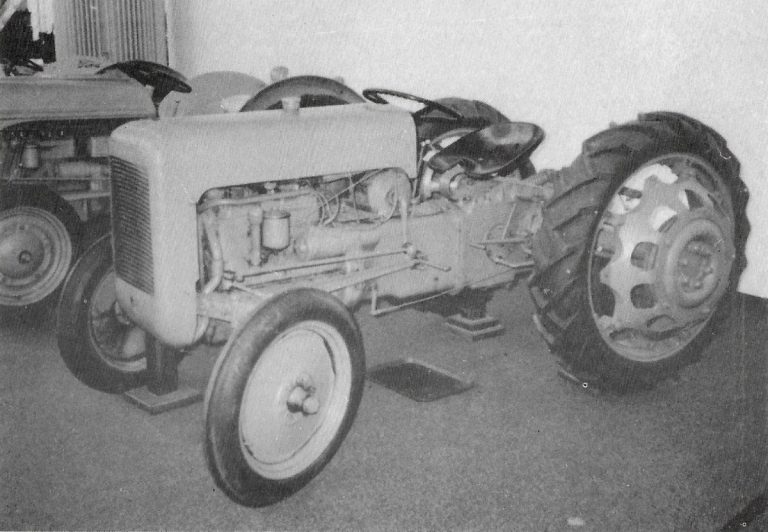 Ford 9N, 2N and 8N Tractors 1939- | Ferguson Club